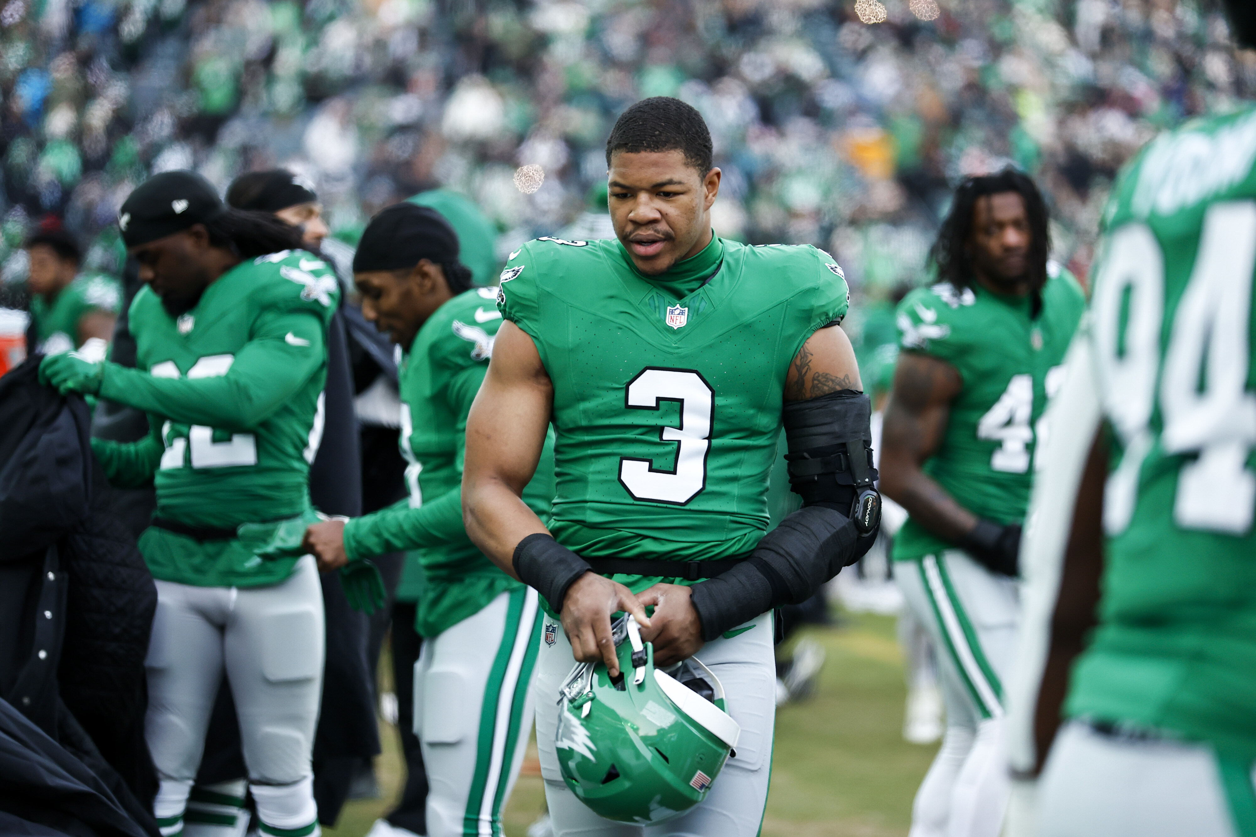 Eagles linebacker Nolan Smith Jr. cited for speeding, reckless driving ...