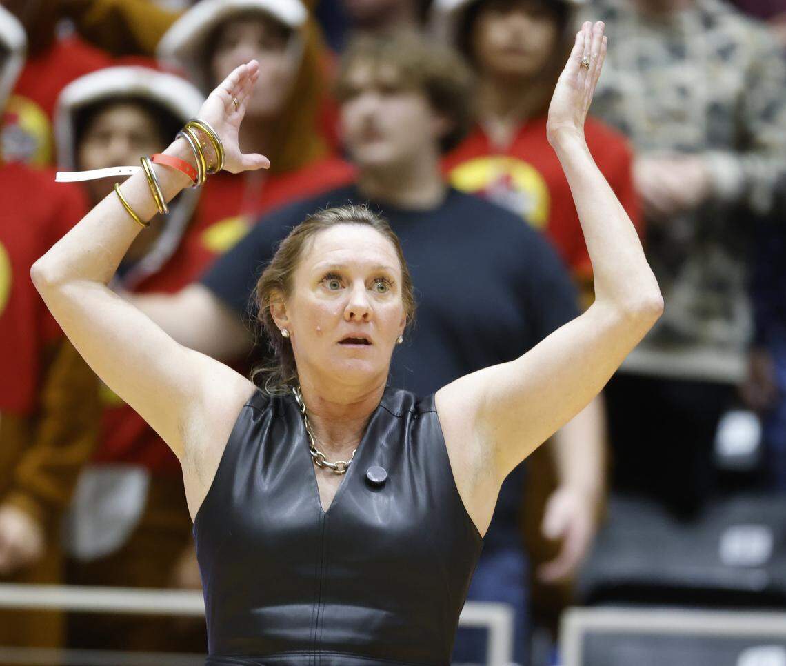 After state championship win in 2025, Fort Worth-area volleyball coach ...