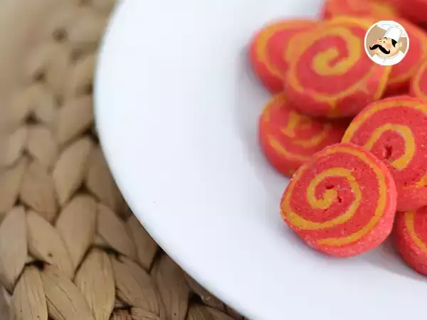 Galletas bicolor rojo y amarillo