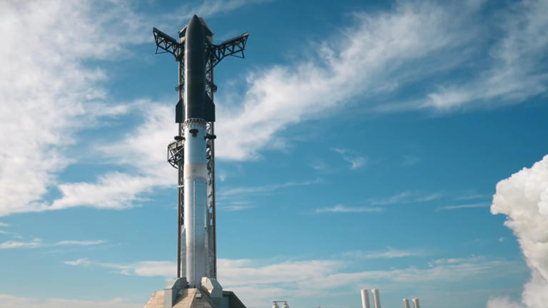 Starship V3: World’s tallest rocket misses launch after SpaceX scrub at ...