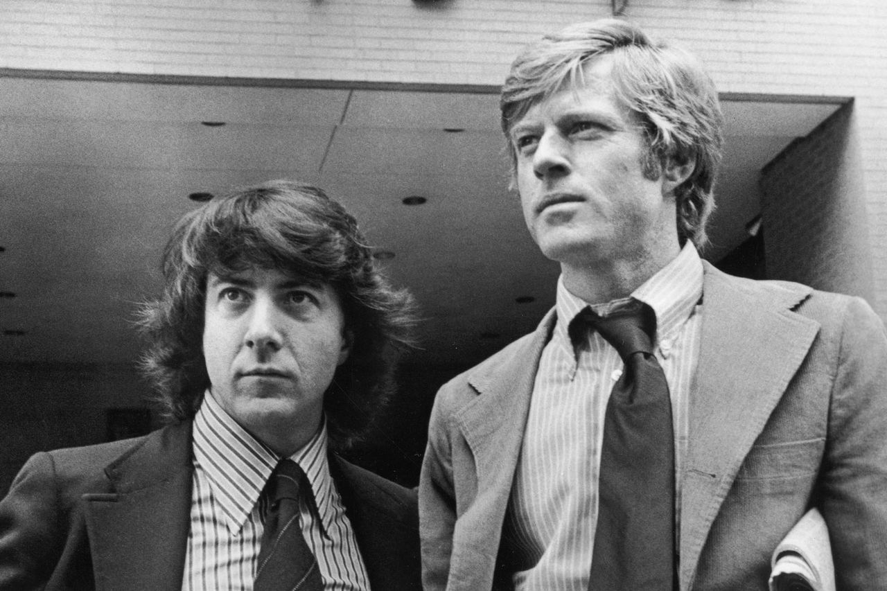 Dustin Hoffman and Carl Bernstein pose together 50 years after “All the ...