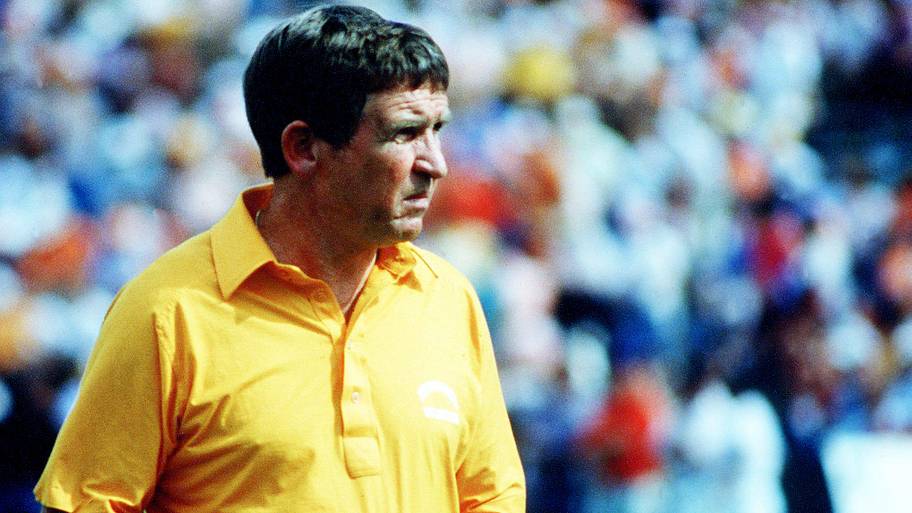 Former Tennessee coach receives new memorial