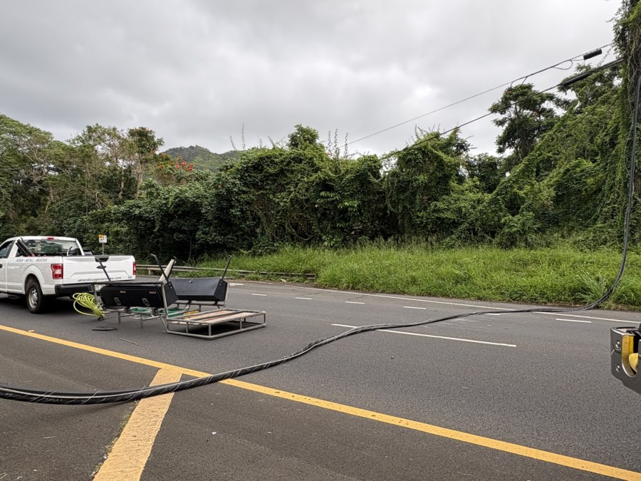 Two injured in Kailua after vehicle collision brings down cable: EMS
