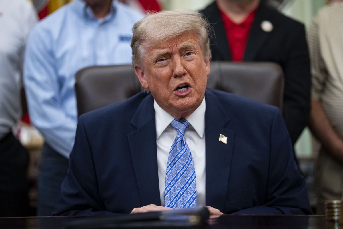 Trump delays signing executive order on AI, citing competitiveness
