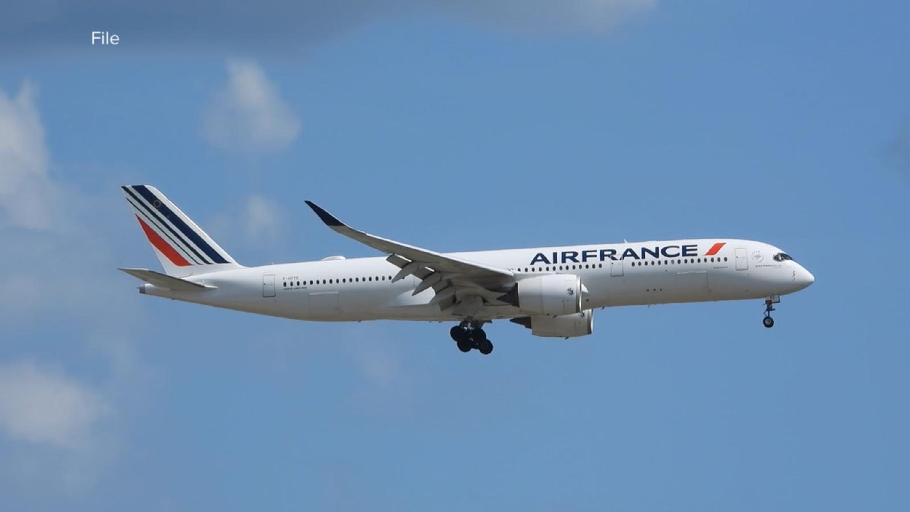 Flight diverted amid Ebola outbreak