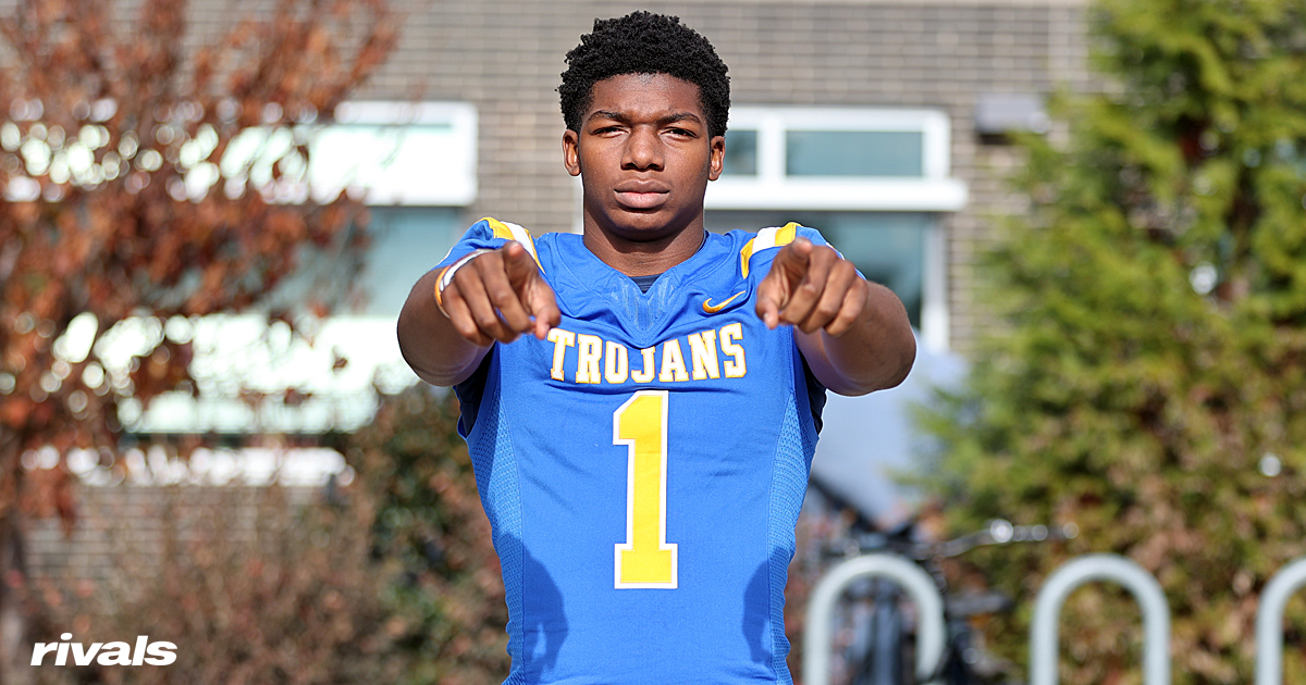 Elite LB AJ Randle commits to the Hurricanes: 'Everyone is one at Miami'