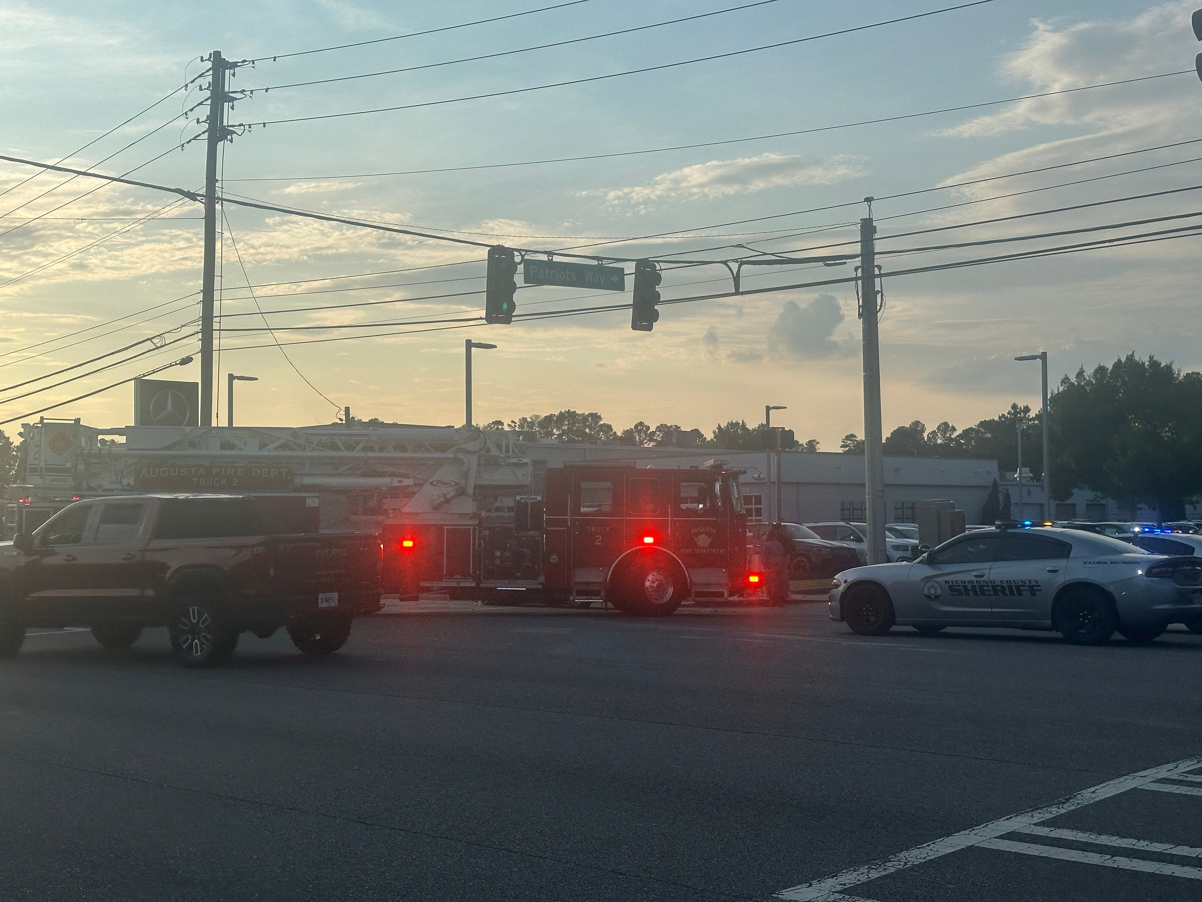 Crash on Washington Road causes lane closure