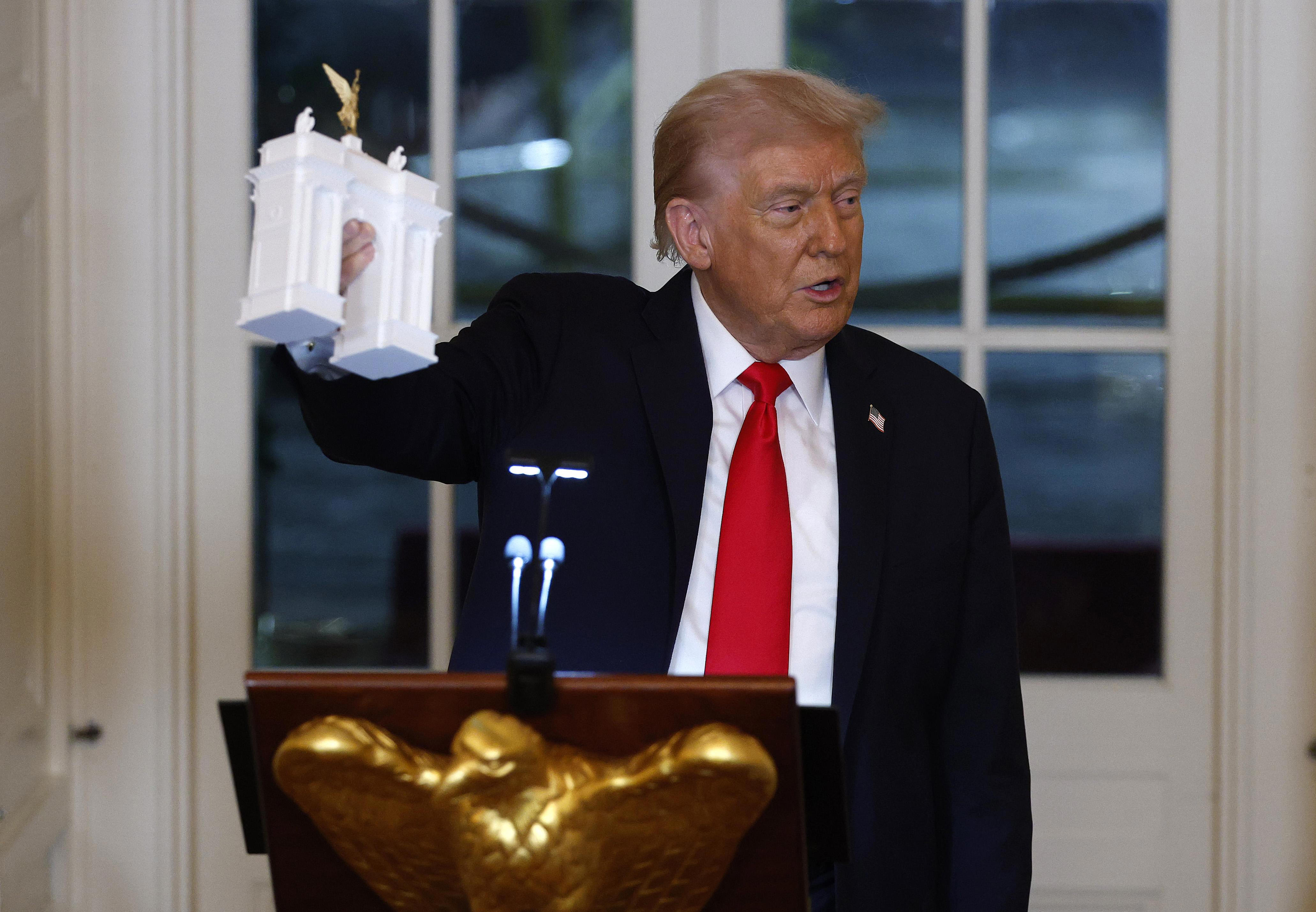 How Trump plans to build his arch