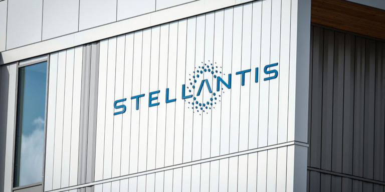 Stellantis annonce un plan d'investissement de 60 milliards d'euros sur ...