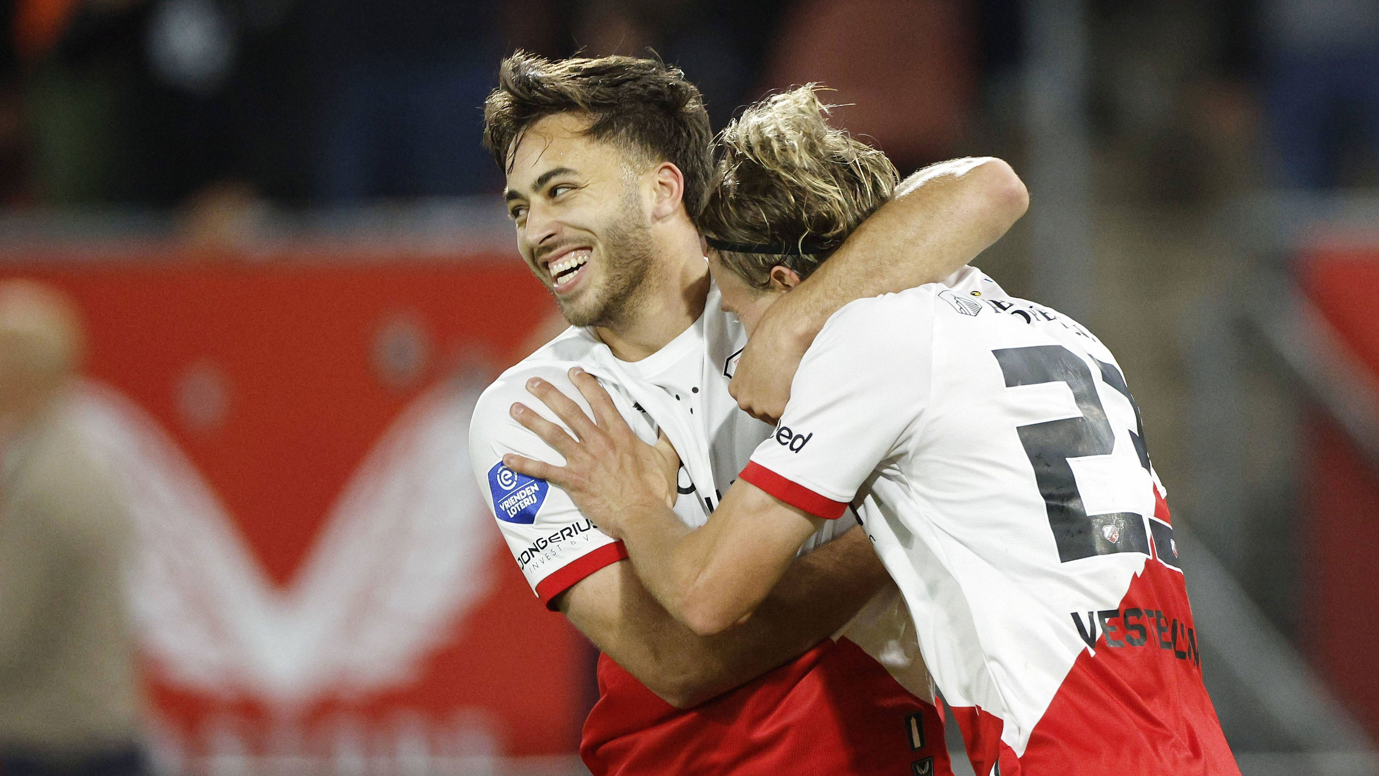 FC Utrecht wint na spectaculaire tweede helft van SC Heerenveen en ...