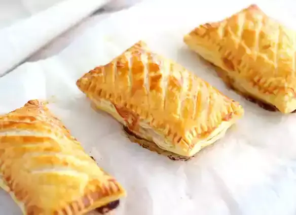 Ham and cheese pastries