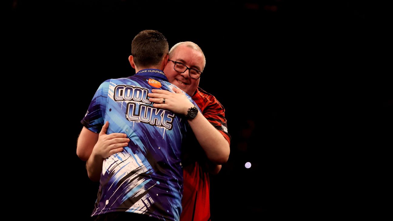 Premier League Darts: Humphries beats Littler but Bunting wins Night 16