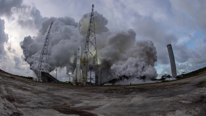 Time-lapse as Europe's Ariane 6 rocket fired up