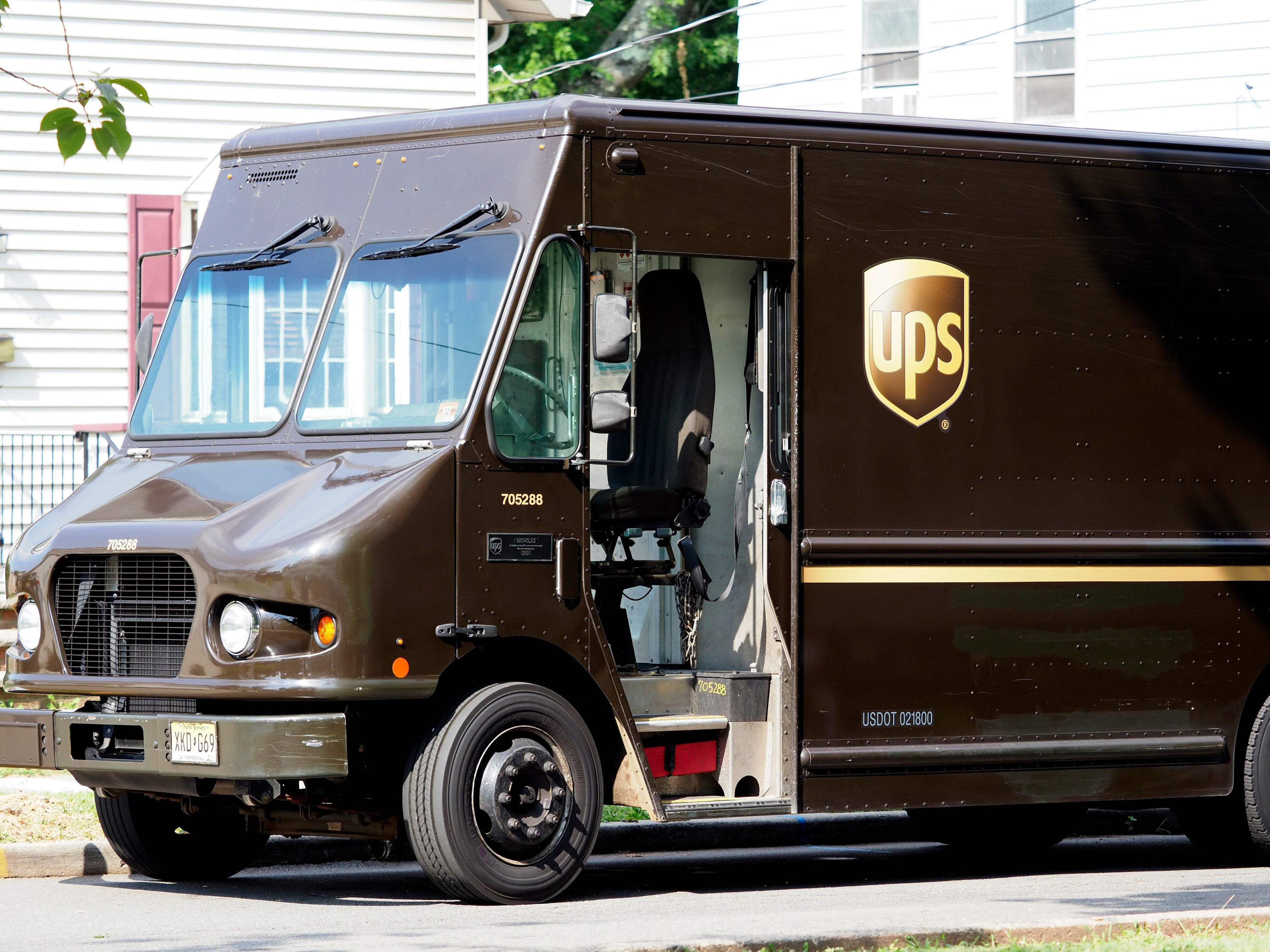 Scammer instructed victim to send UPS package containing $10K to ...