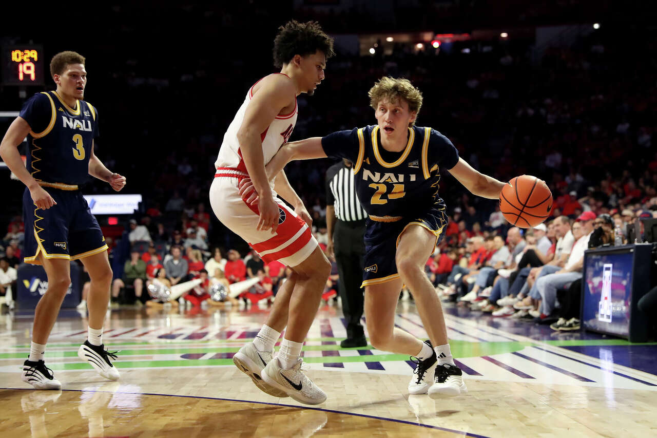 UConn men's basketball team adds Northern Arizona's Isaiah Shaw from ...