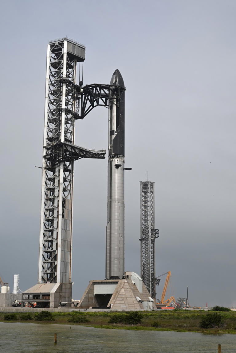 SpaceX’s upgraded Starship V3 rocket ready for debut launch
