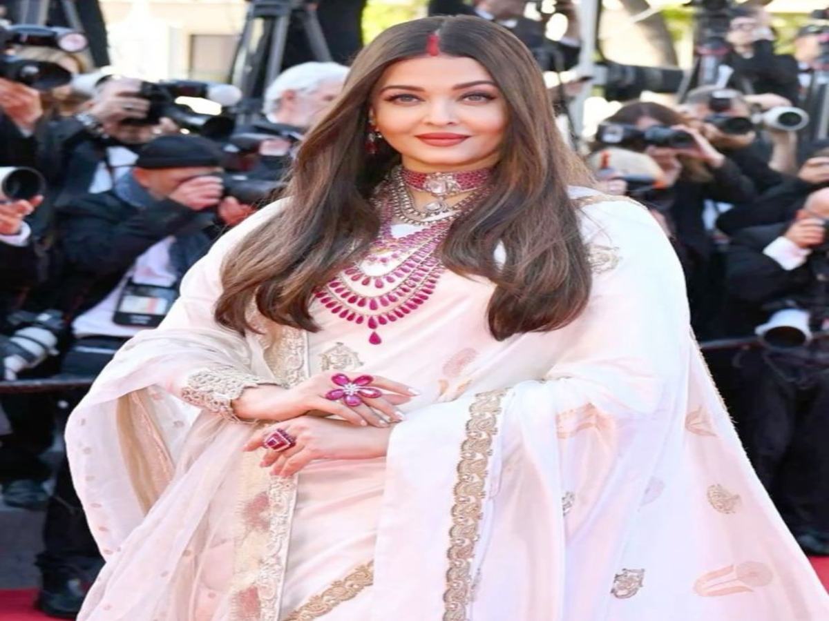 12 times Aishwarya Rai Bachchan owned the Cannes Film Festival red carpet