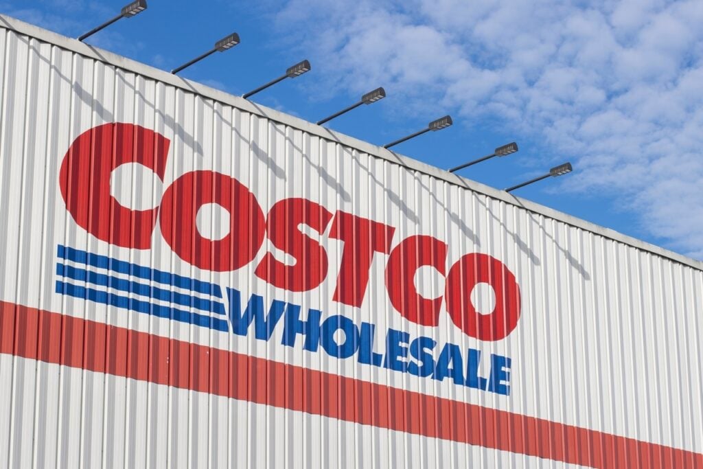 Costco stock dips after Walmart's Q1 report: What's going on?