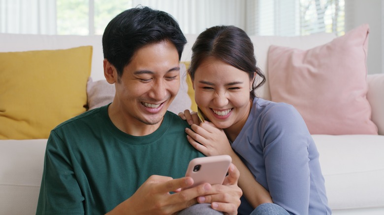 What a realistic budget for a honeymoon typically looks like