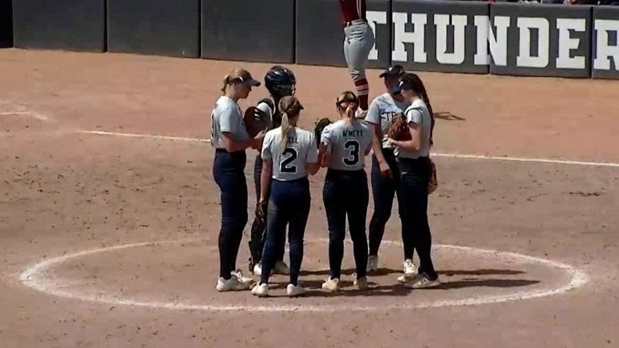 Trine falls to Muhlenberg to open super regional