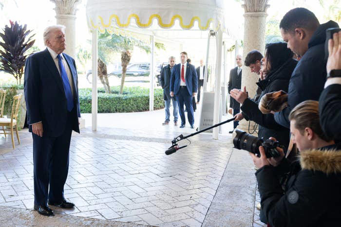 Trump's latest press briefing comment has the internet crying-laughing
