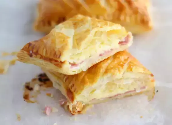 Ham and cheese pastries