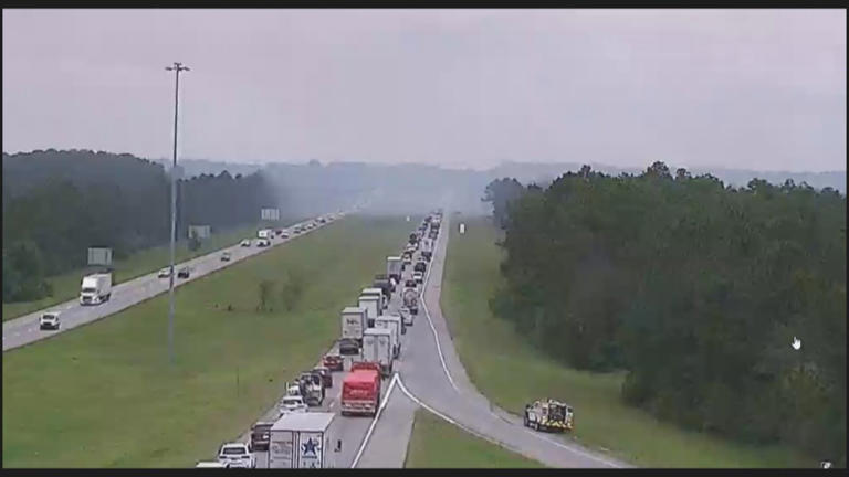 Smoke from controlled burn slows eastbound traffic on Interstate 10 in ...