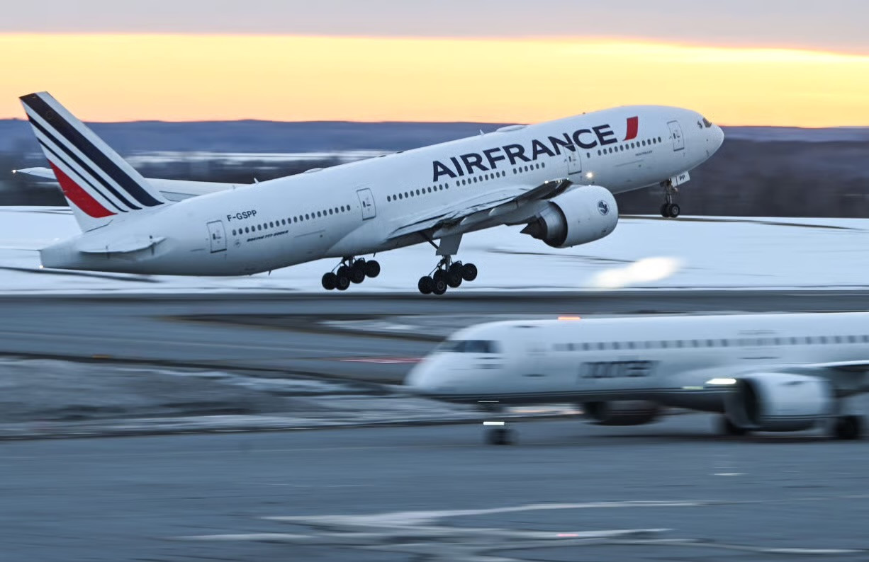 Mid-air Ebola scare: US rejects passenger flight from Congo, plane ...