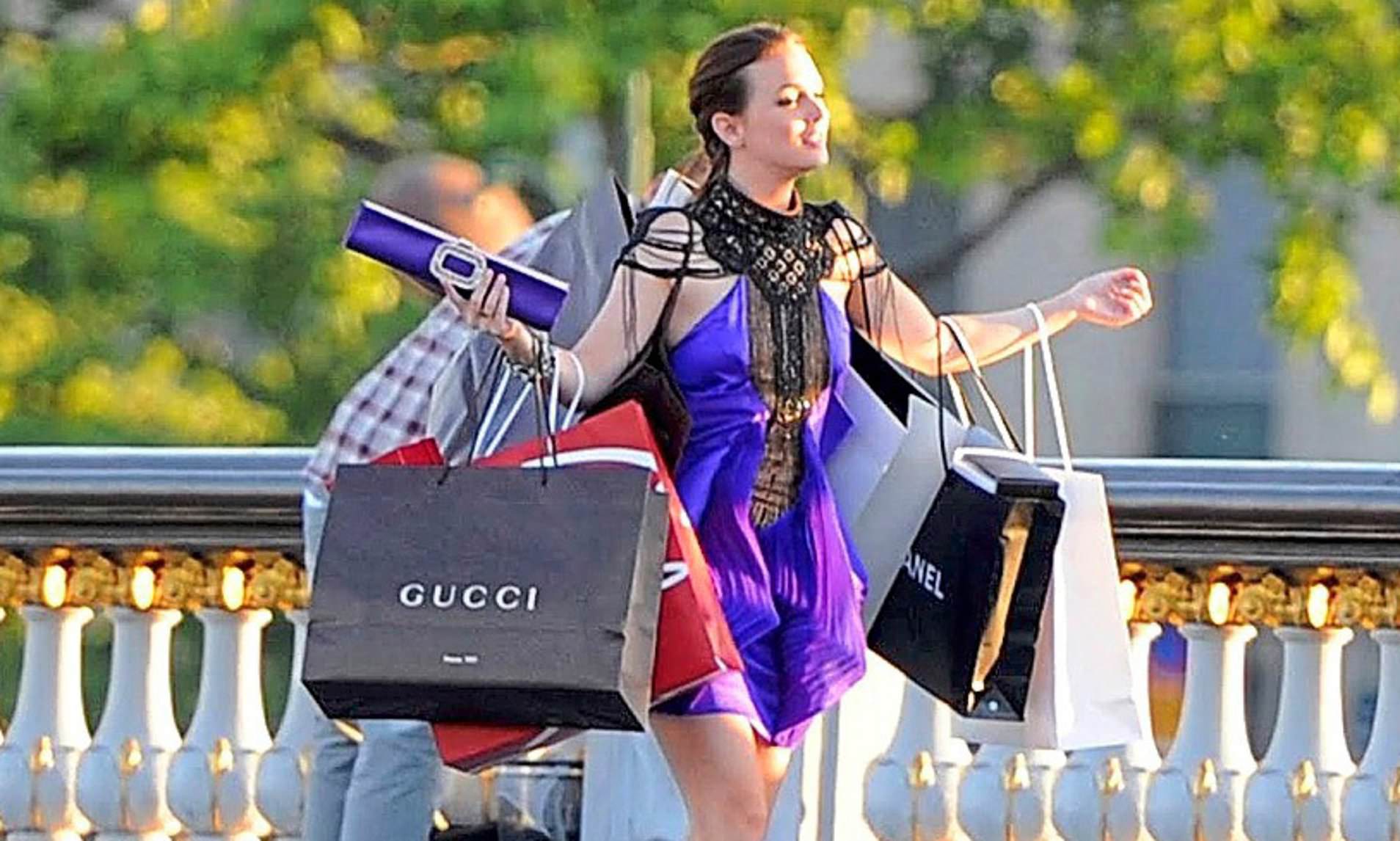 Hated tourist tax fuels huge spending slump in London - despite soaring ...