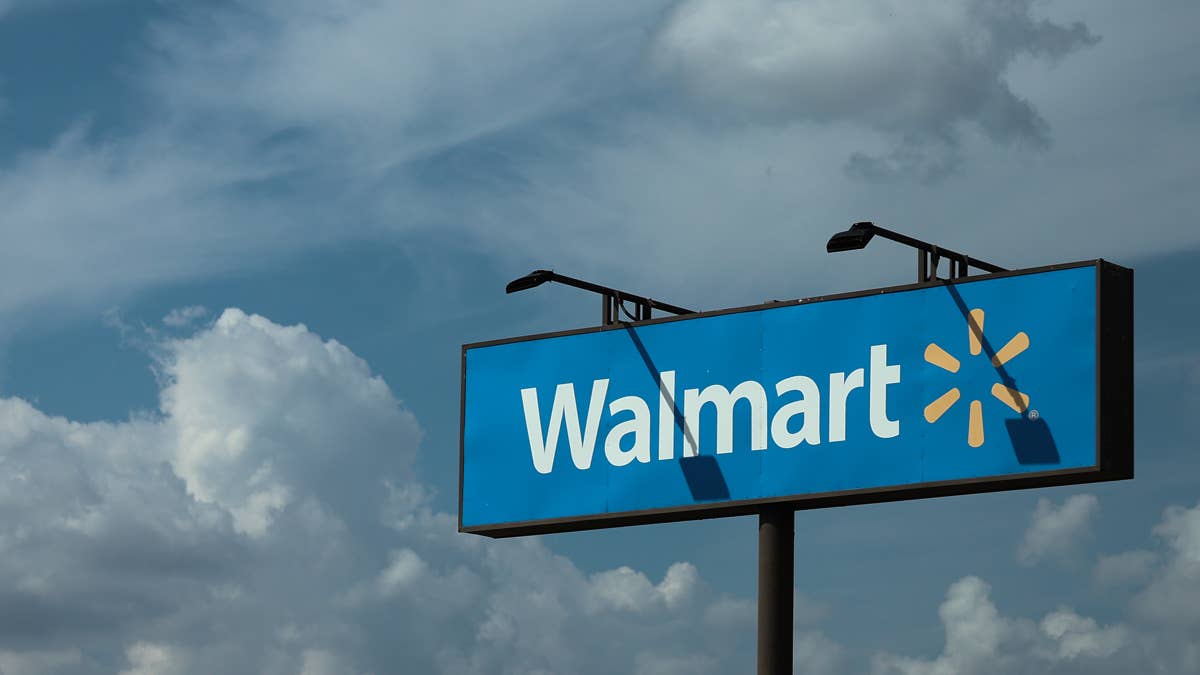 Walmart's pop-up canopy tent is just $88, thanks to a nearly 40% discount