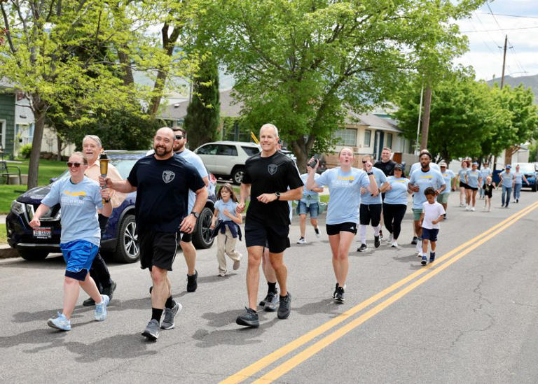 Pocatello mayor, local officers join Special Olympics torch run