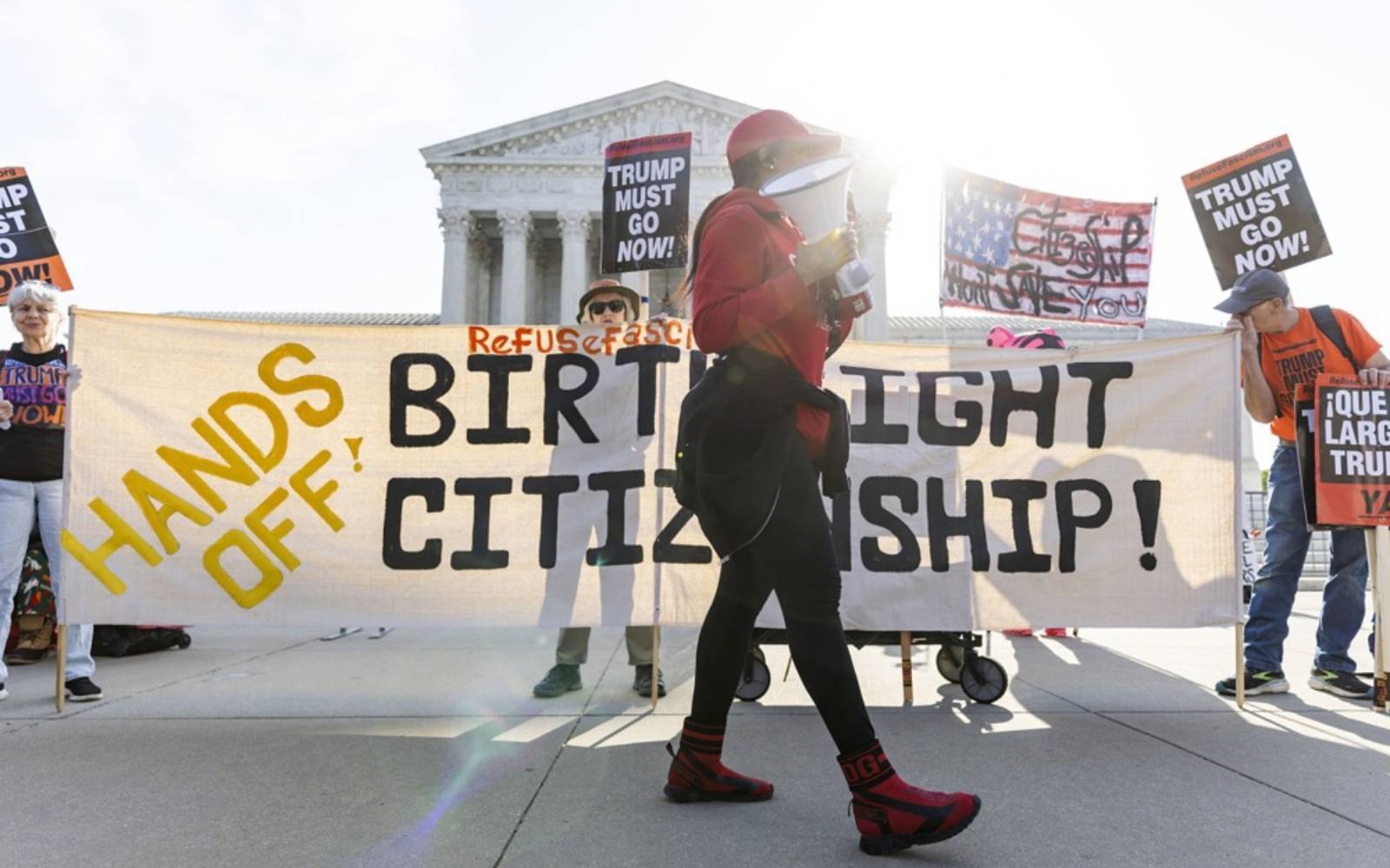 Trump pressures Supreme Court to rule for him on citizenship