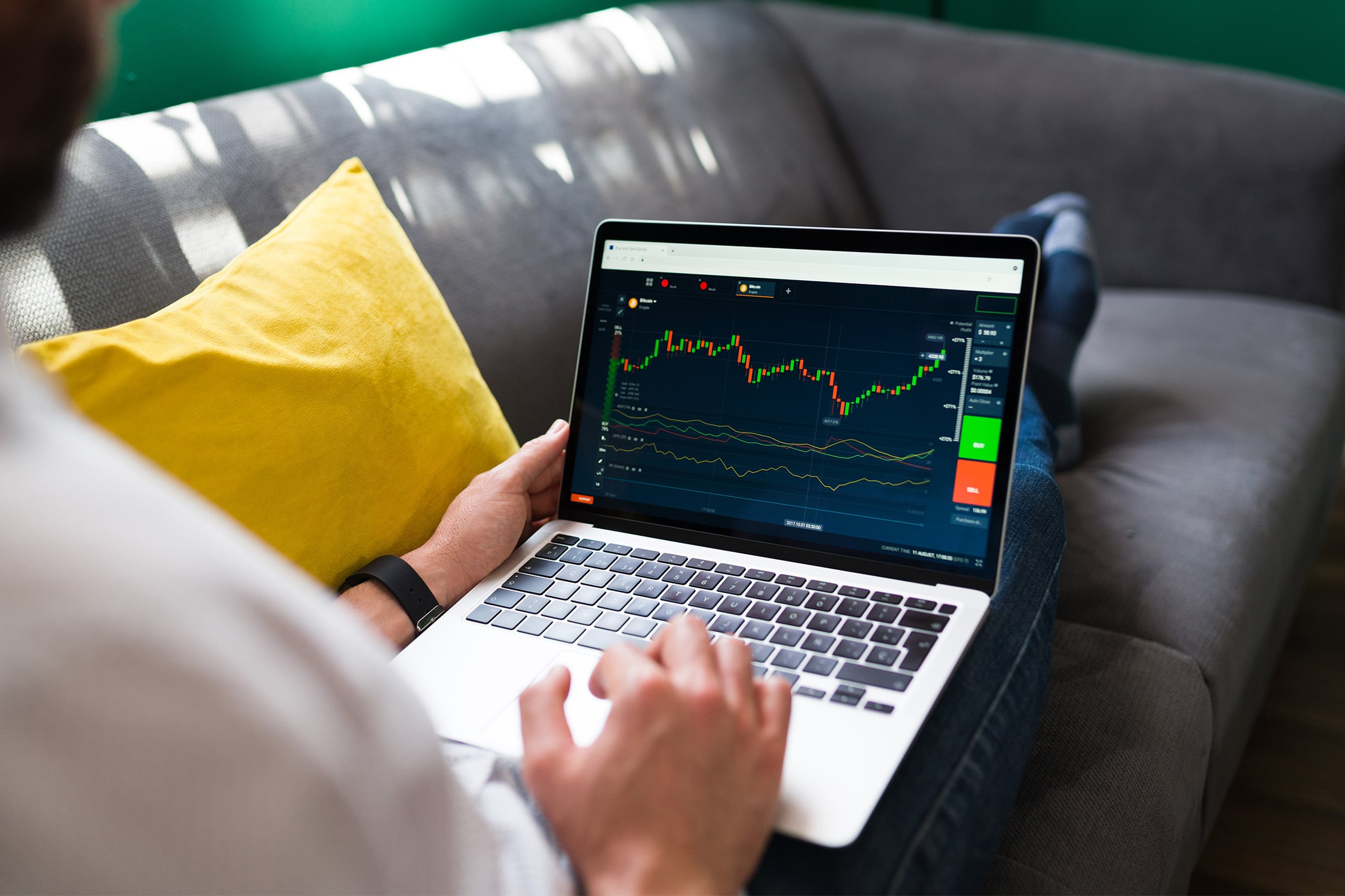 This $40 trading bundle breaks down investing for beginners