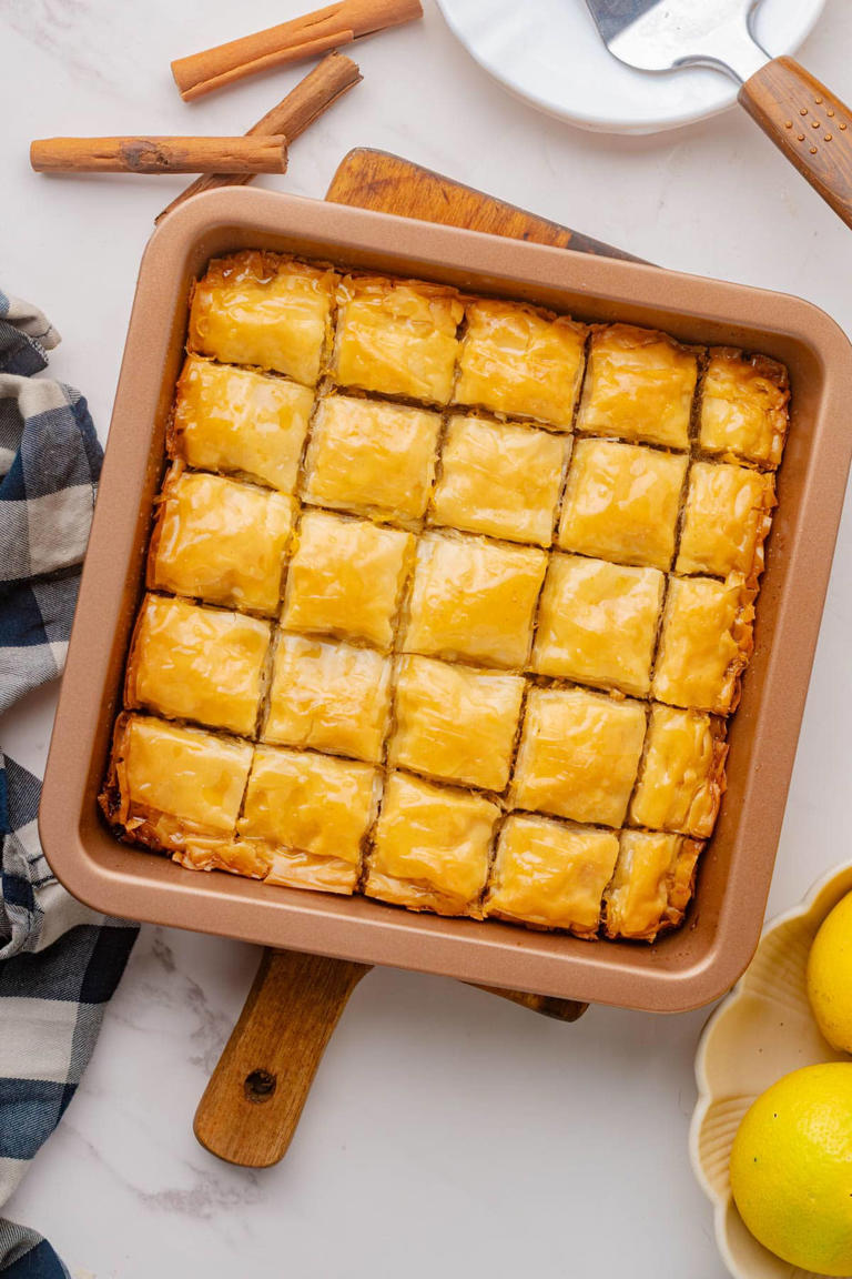 Easy to make traditional Greek baklava recipe