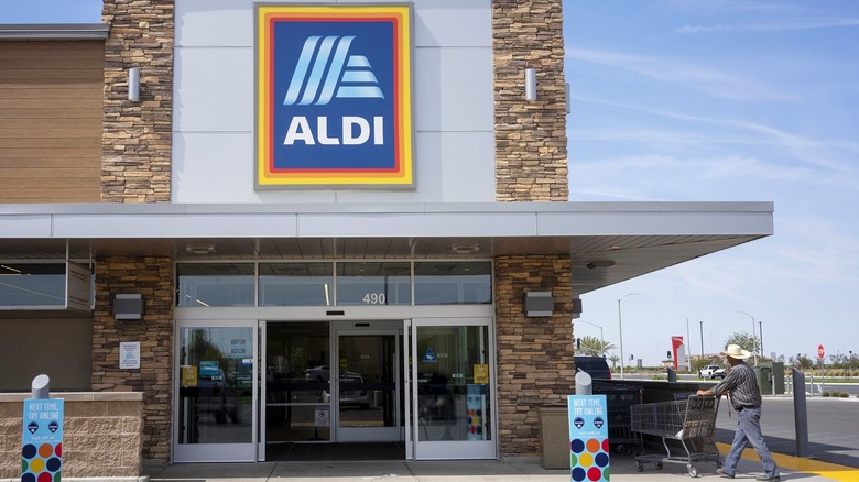 Here's why you never hear music playing at Aldi stores