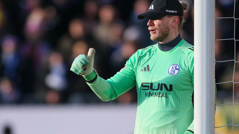 Loris Karius expected to snub Serie A return to sign new contract with ...