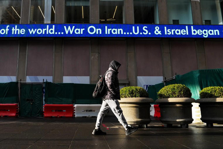 Trump and Fox News are trapped in a doom loop on Iran