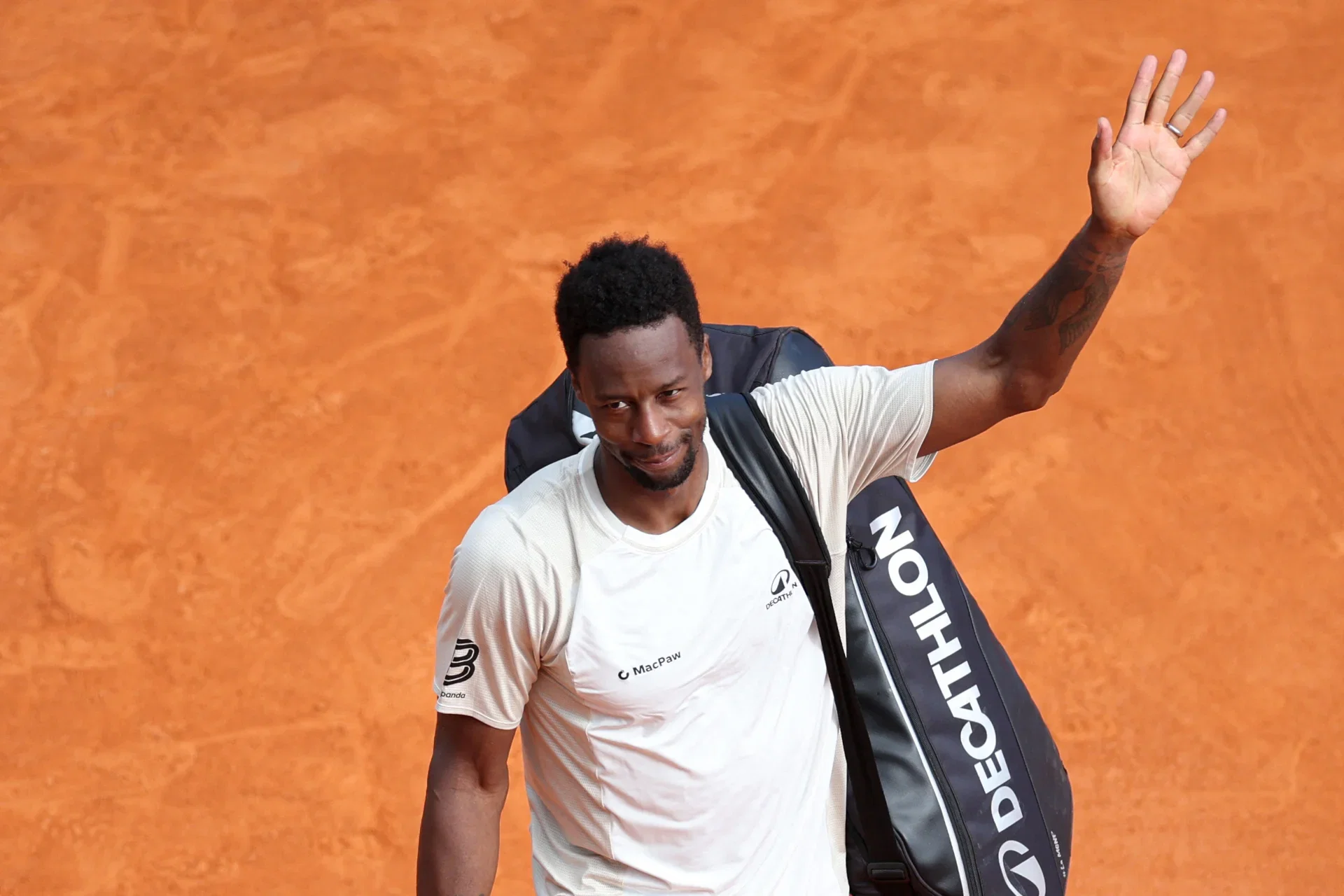 Video: Gaël Monfils launches star-studded farewell at Roland-Garros ...