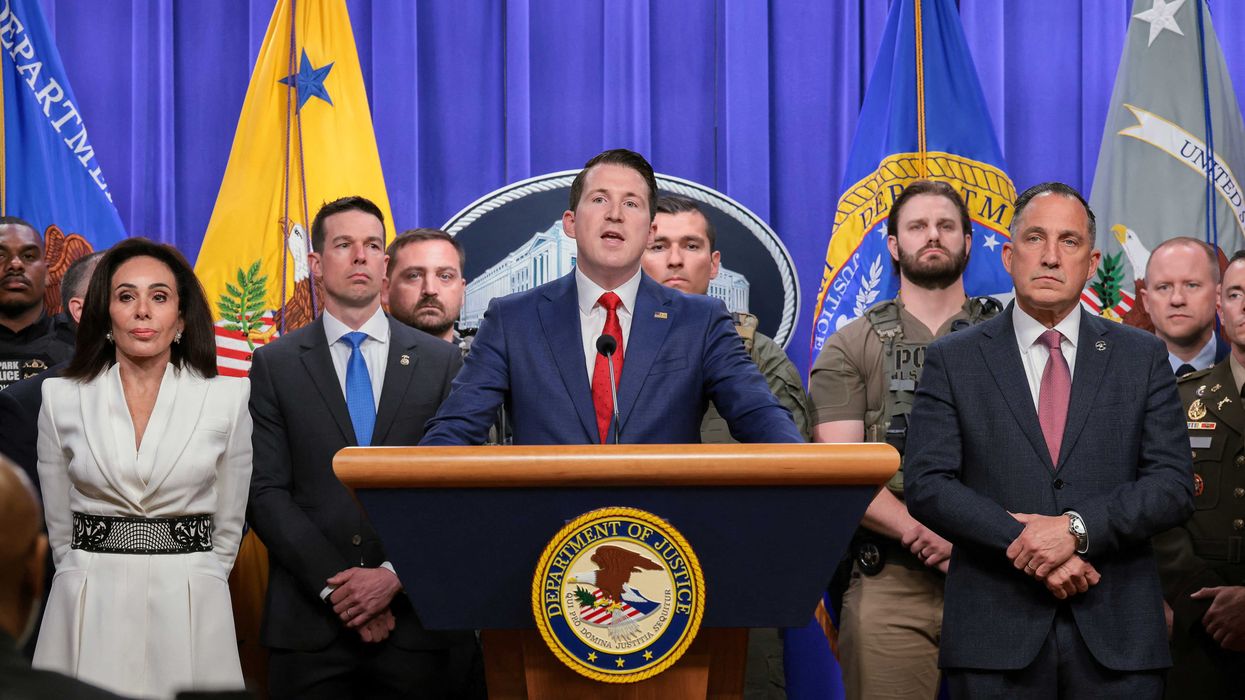 Trump official refuses to answer question on Trump's pardons for fraudsters