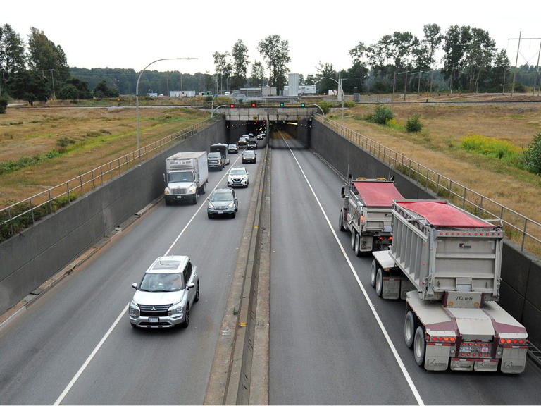 Traffic alert: George Massey Tunnel to close for two nights next month