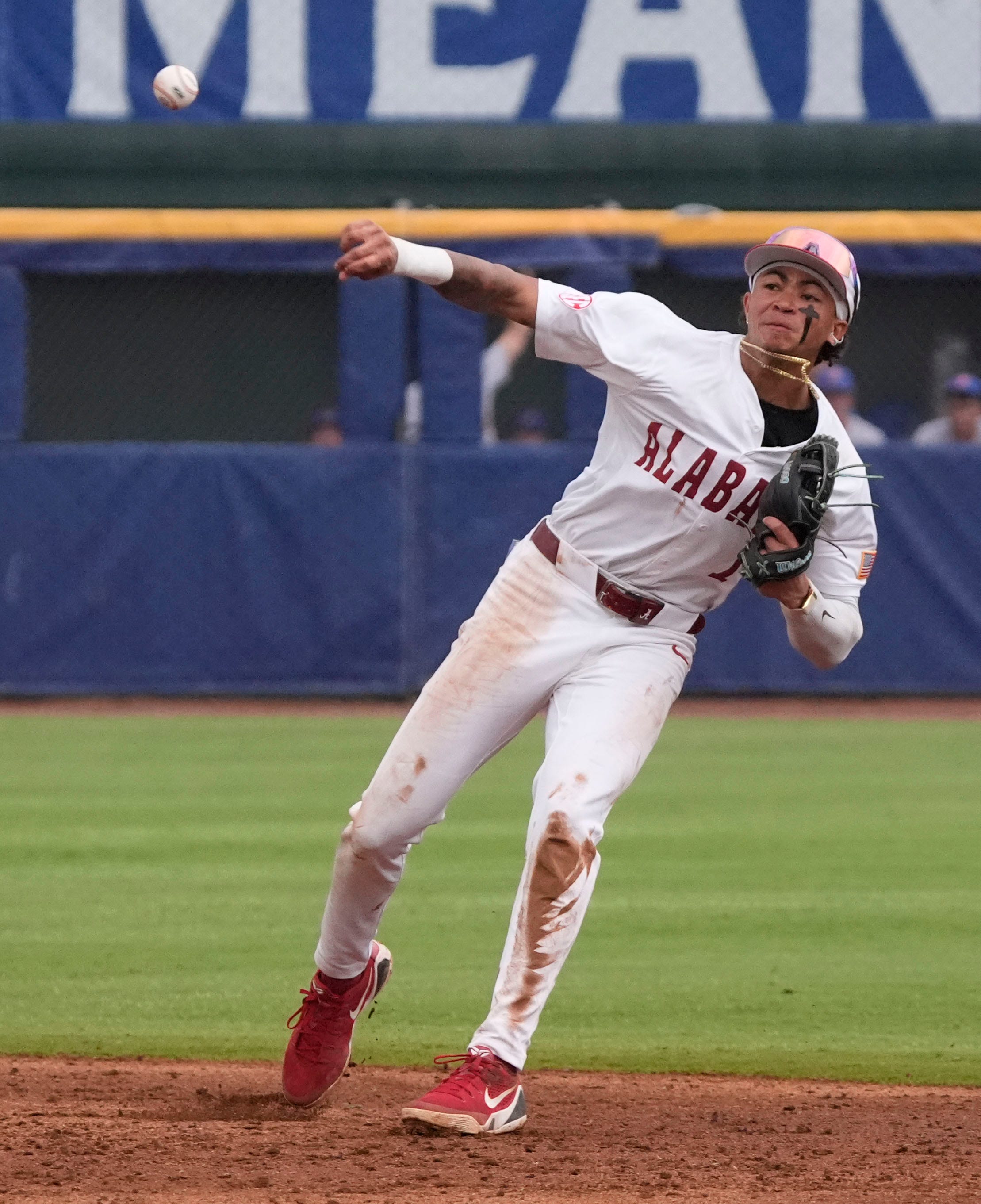 Florida run rules Alabama baseball in SEC Tournament upset: Recap ...