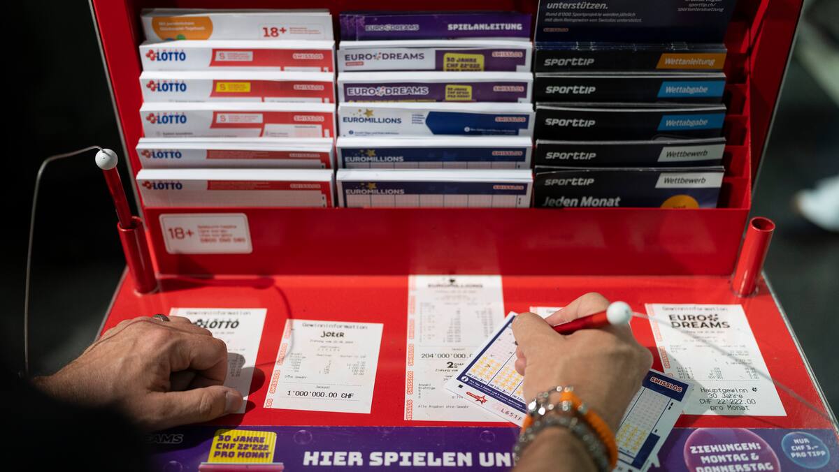 30 ans de belle vie : Le jackpot Eurodreams tombe : 22’222 francs par mois