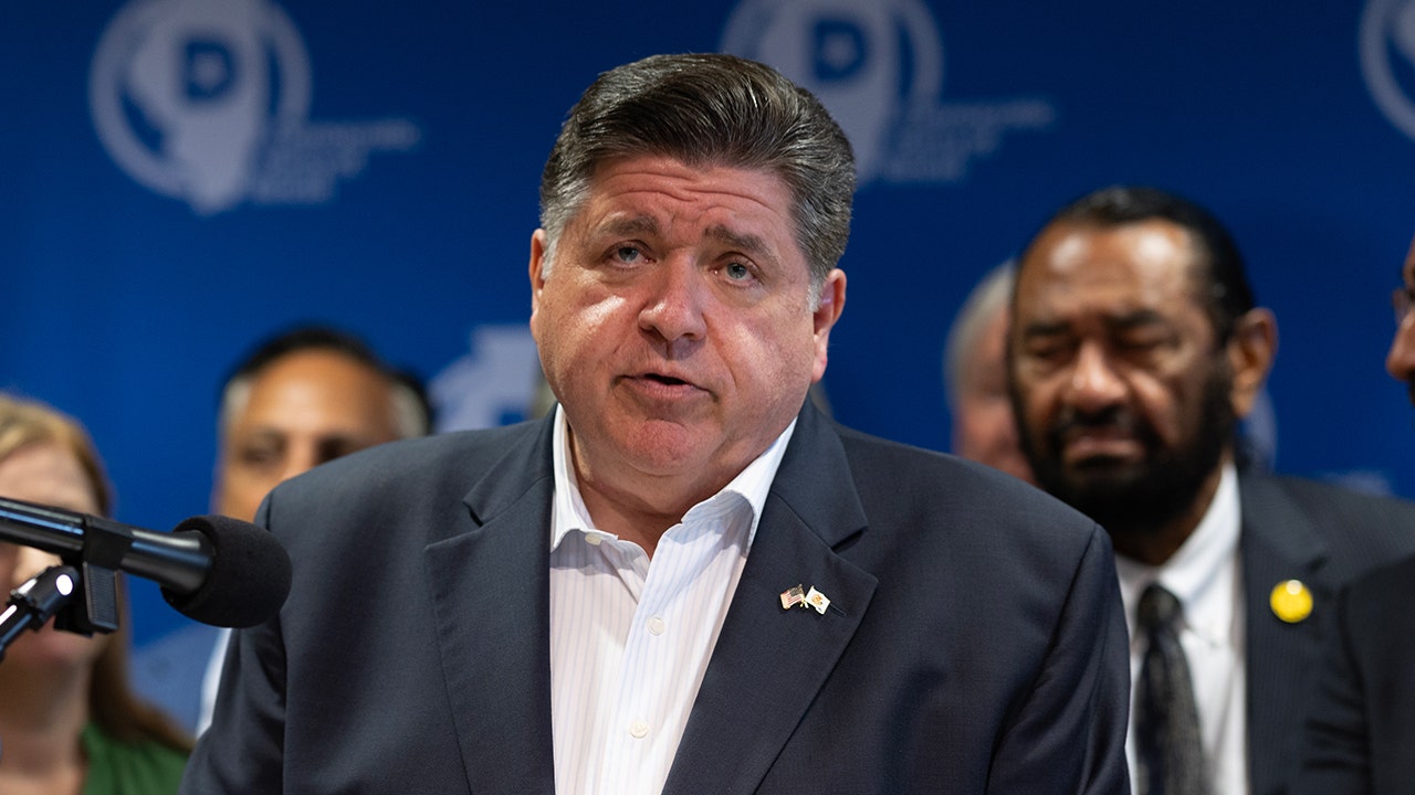 Chicago politicians are doing Windy City politician things to try to ...
