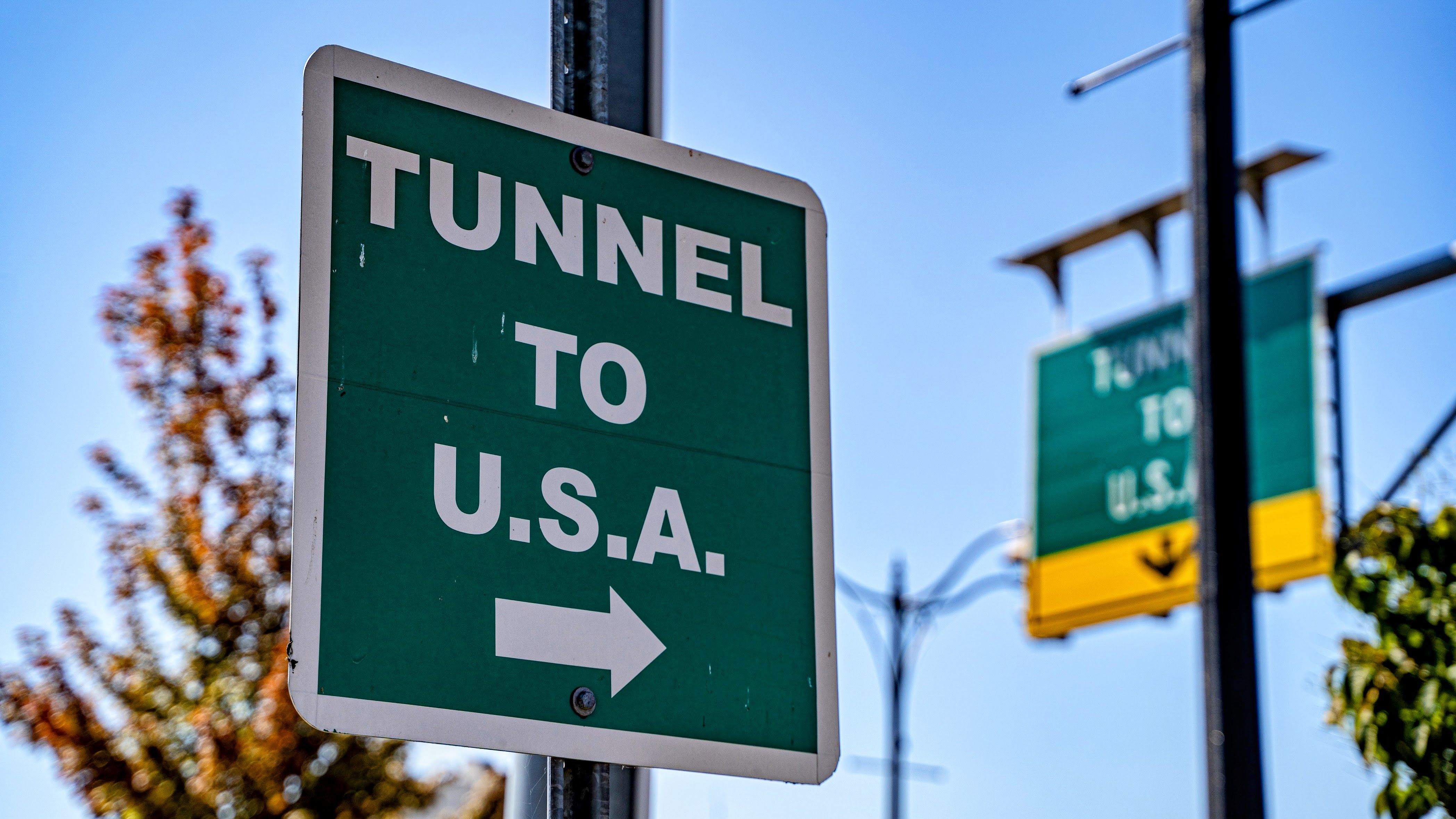US Customs and Border Protection warns travelers these US.-Canada ...