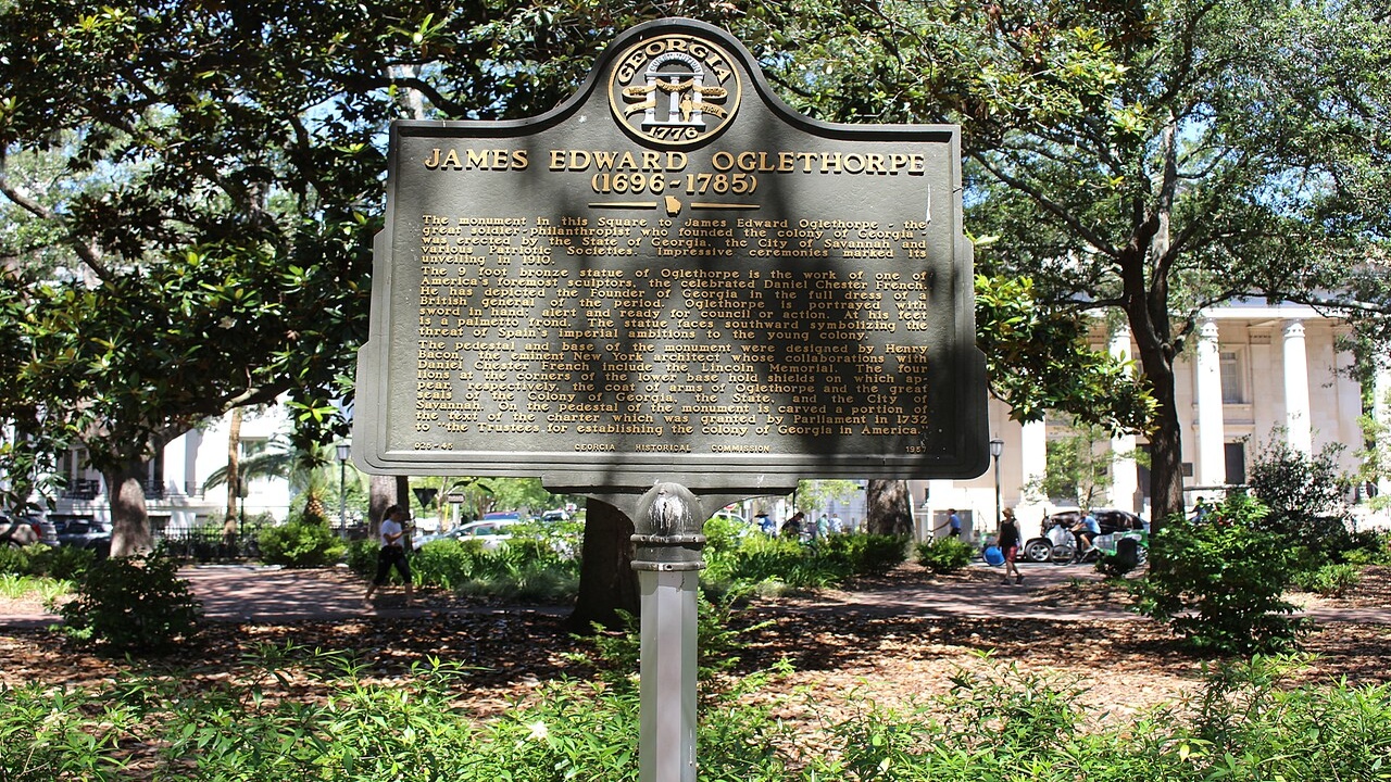 Savannah’s 22 moss-draped squares hide centuries of American history