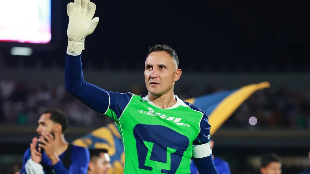 Cruz Azul vs Pumas: Keylor Navas y la mega salvada que dejó helados a ...