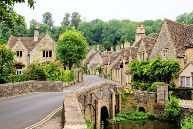 Cotswolds stays surge in popularity among overseas visitors