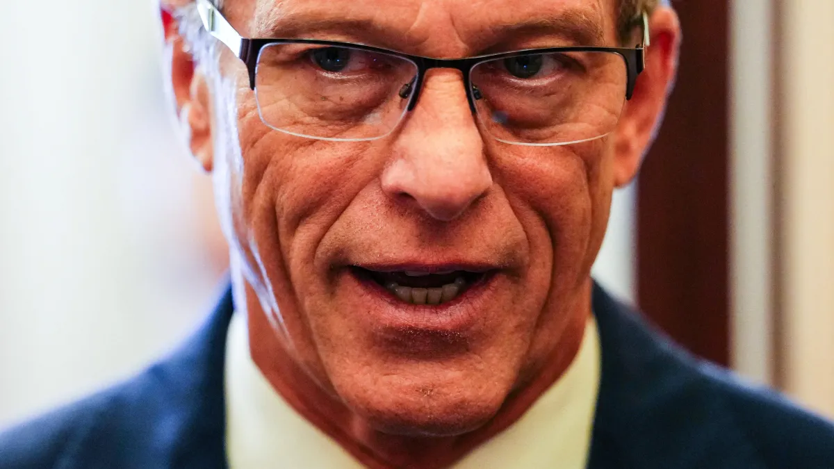 ‘We’re going home’: GOP cancels votes after revolt over Trump ...