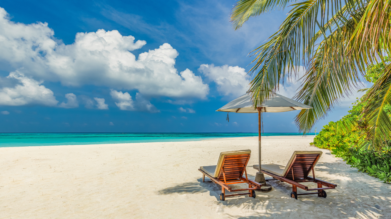 16 quiet beaches near famous vacation regions