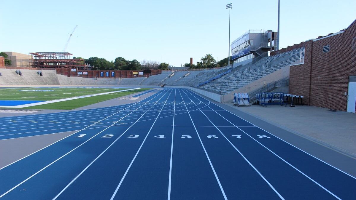 Iowa teen qualifies for state track after surviving near-death ...